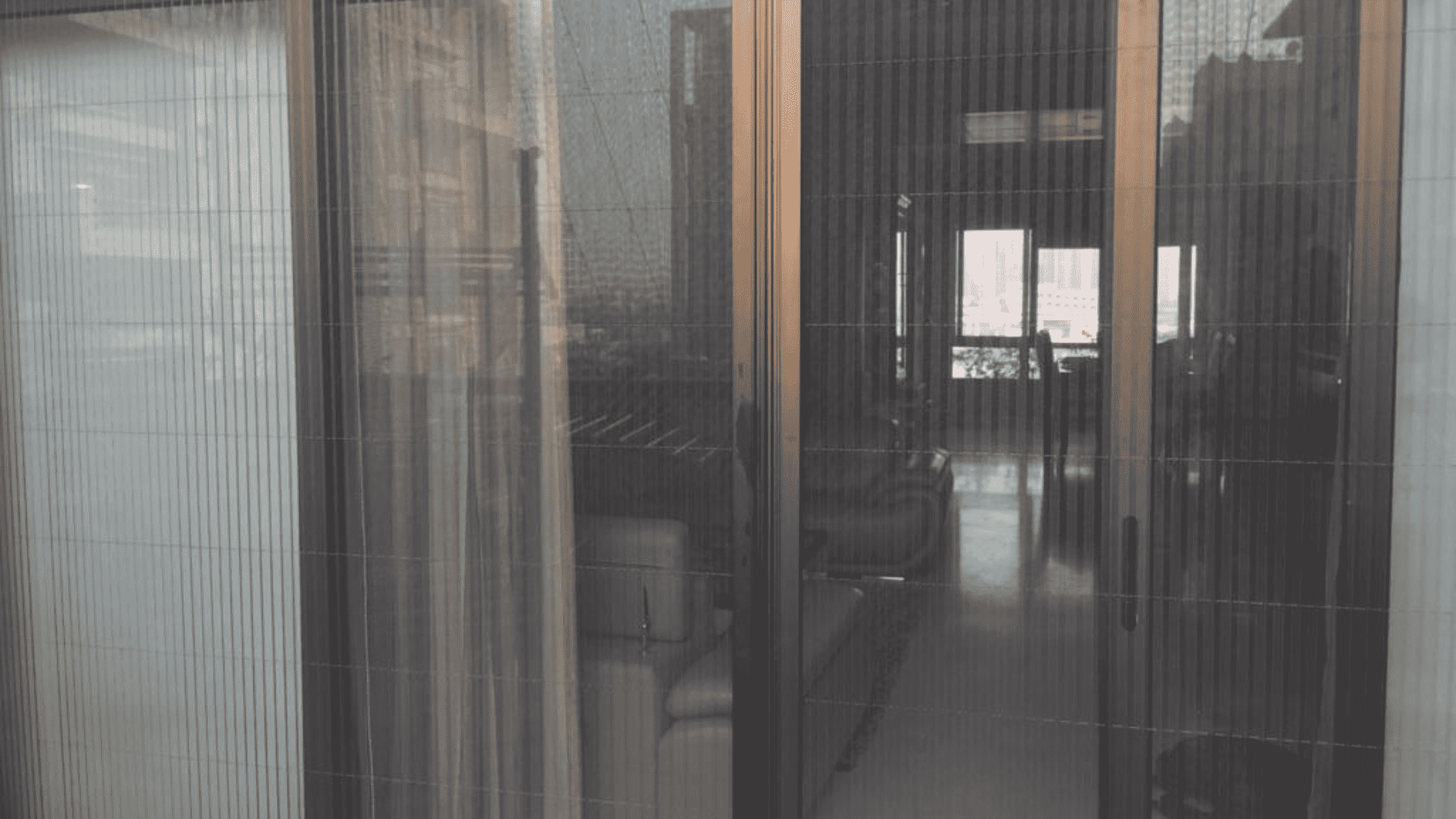Complete Guide to Installing Mosquito Nets on Your Balcony.
